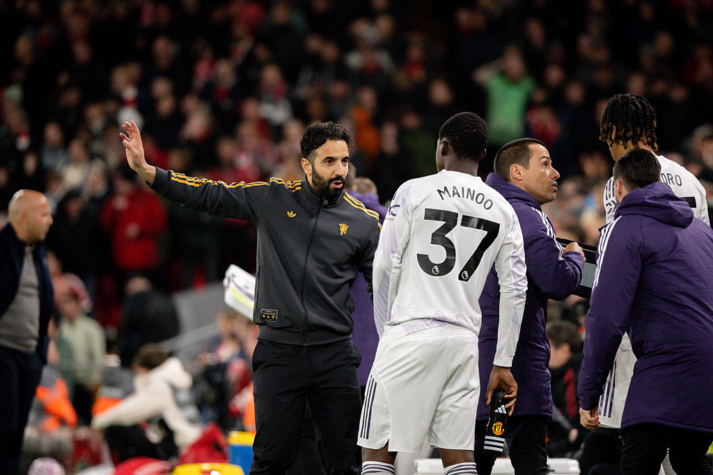 Kobbie Mainoo rejected chance to leave Man Utd for Premier League rival ...