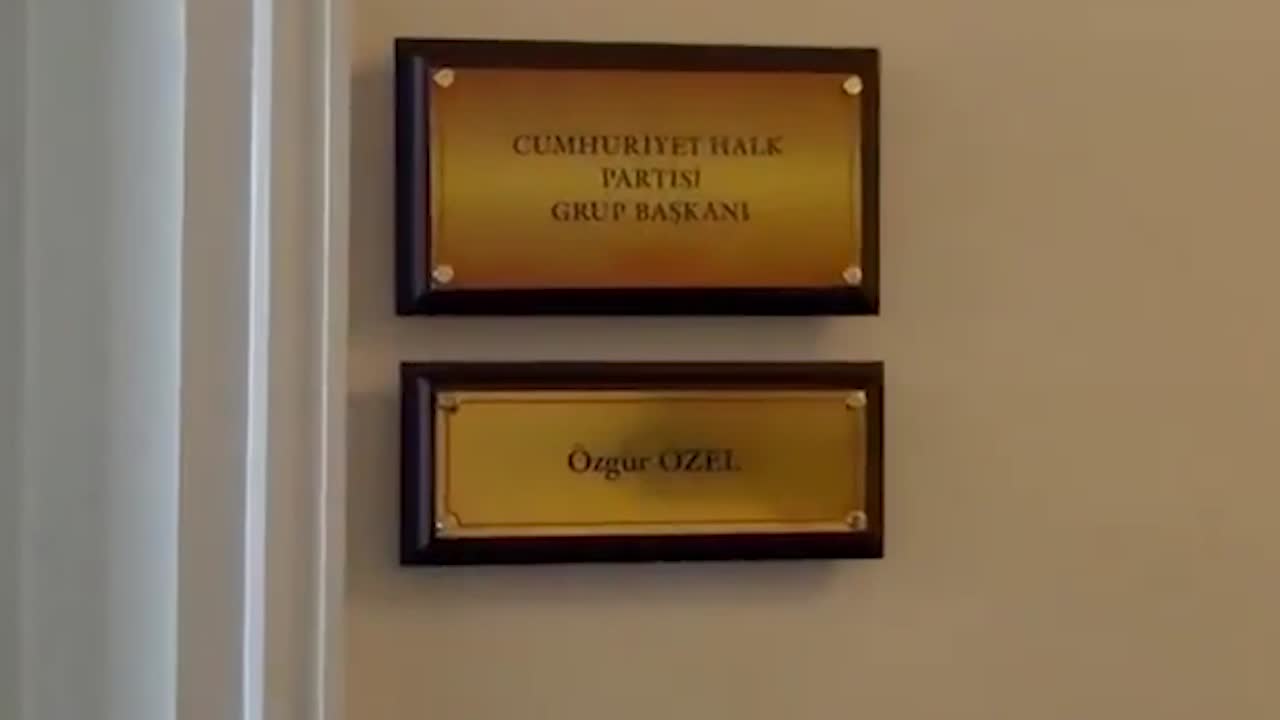 Özgür Özel'in TBMM'deki unvanı değişti