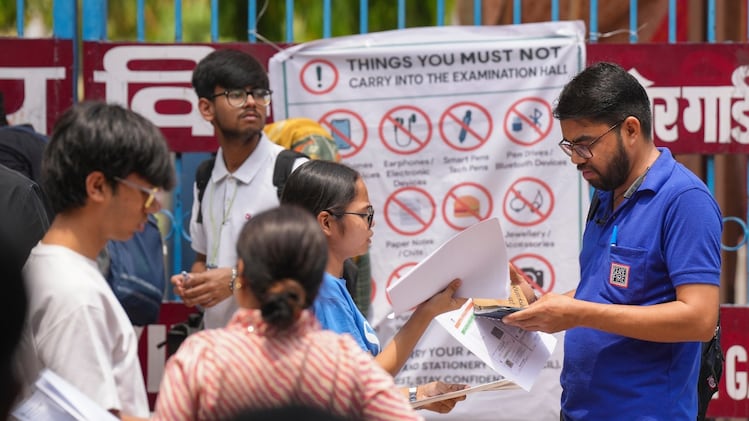 'Sad that they have not learnt their lesson': SC rebukes NTA for NEET ...
