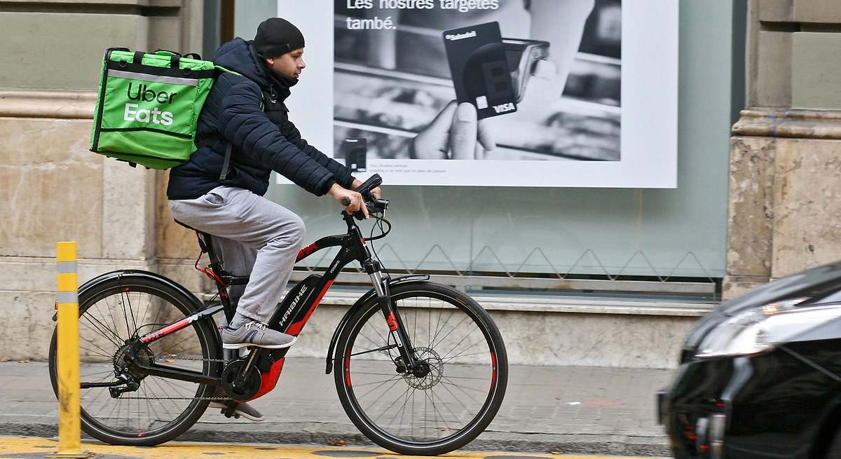 Uber lanza una oferta para comprar el 100% de Delivery Hero, el dueño ...