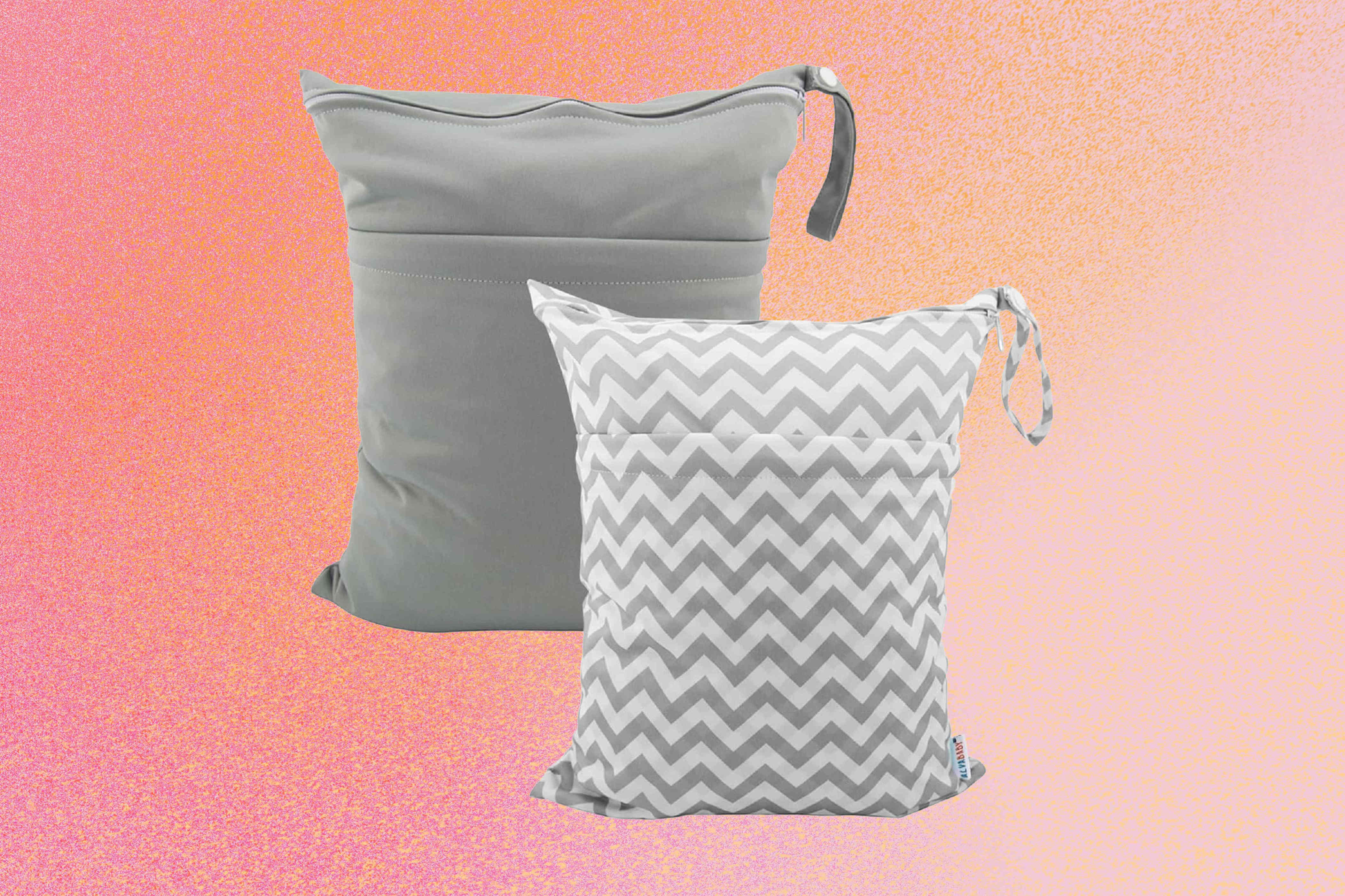 This $9 waterproof pouch keeps wet swimsuits or sweaty gym clothes from ...