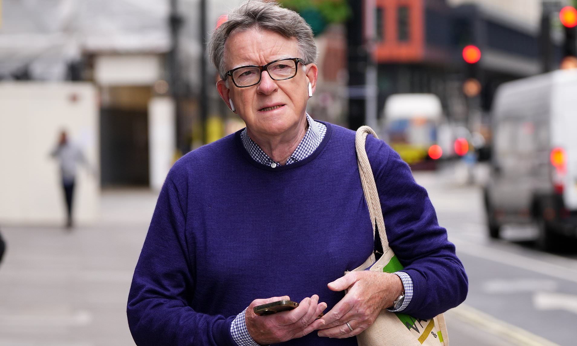 'Embarrassing' Mandelson messages 'will reveal how Labour ministers ...