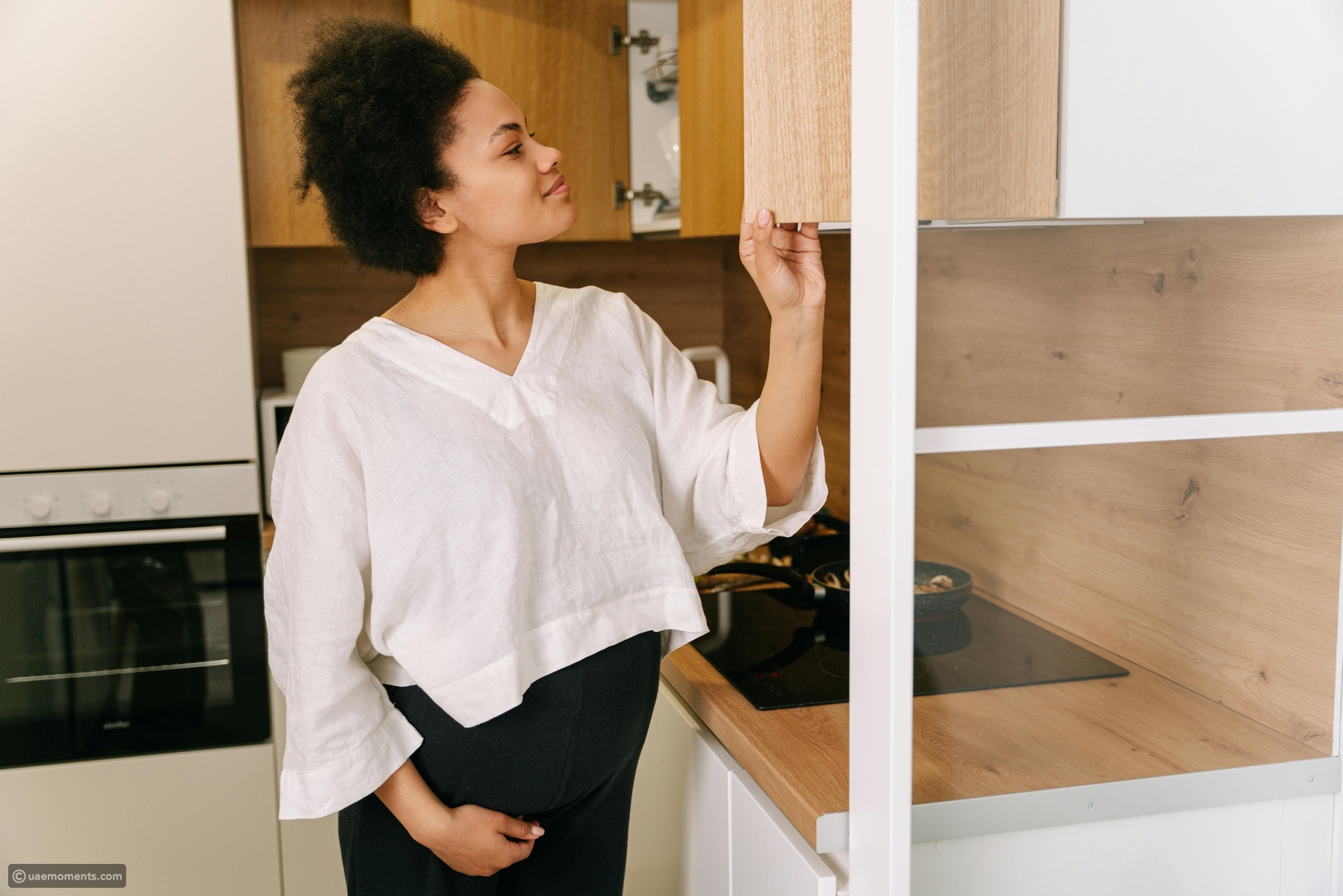Your host may not say it directly, but these 8 habits are considered rude