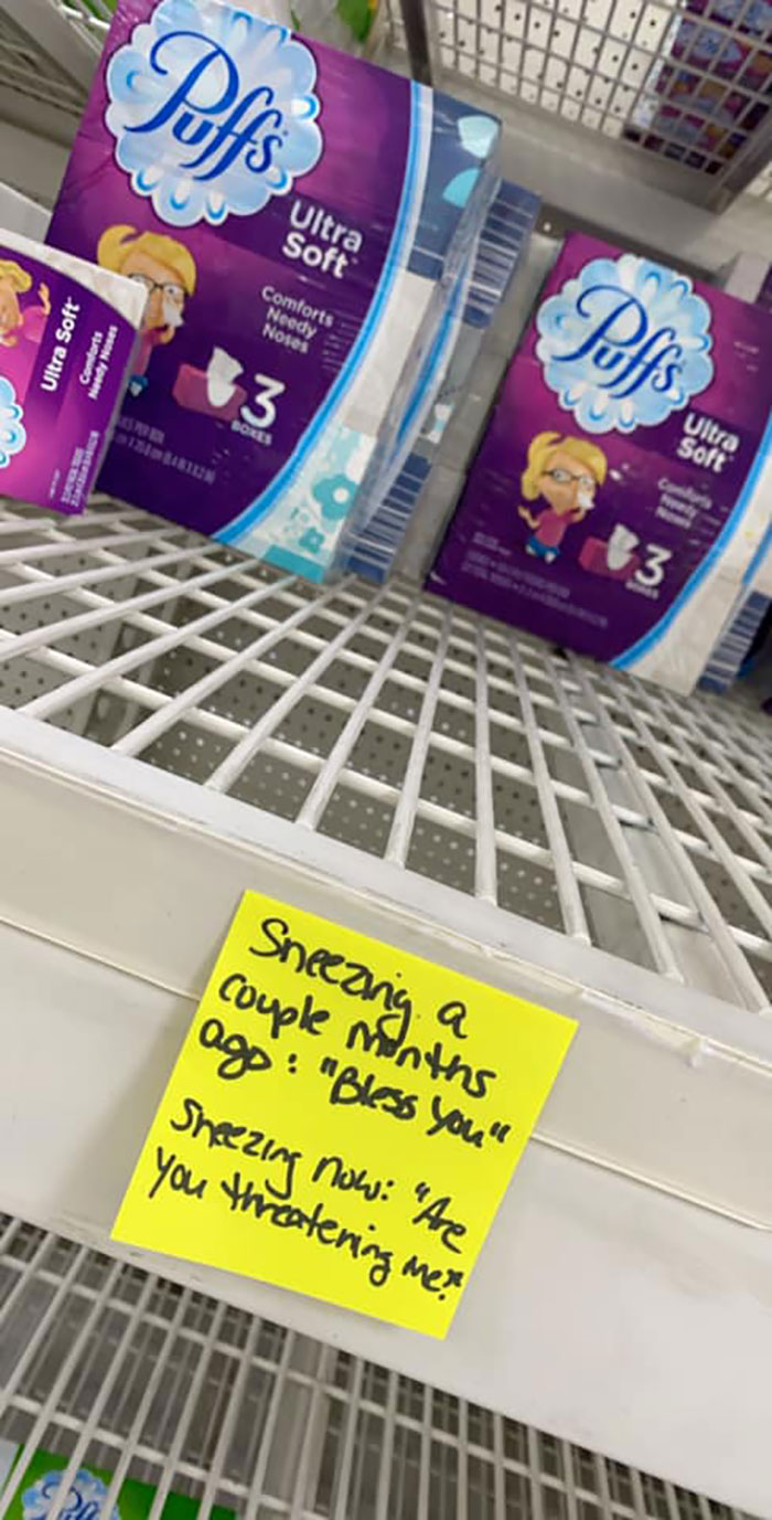 Woman leaves funny notes around Walmart to make people smile (29 pics)