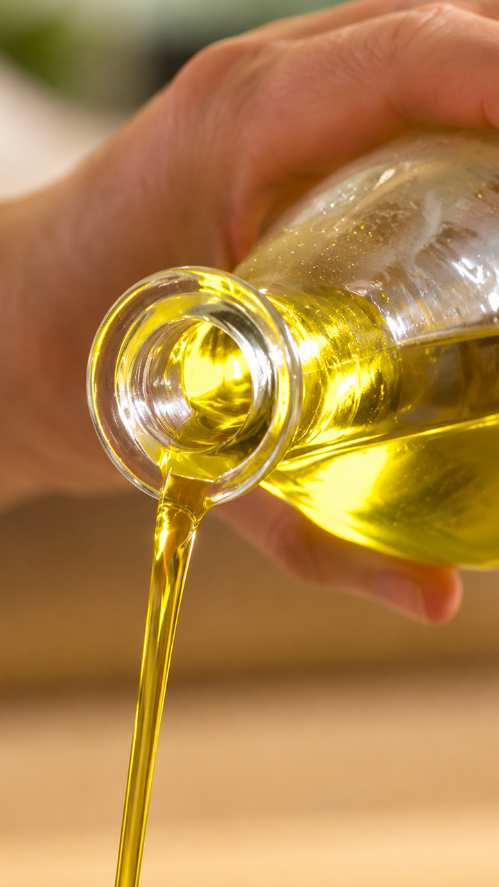 A classic approach to making mayonnaise from scratch