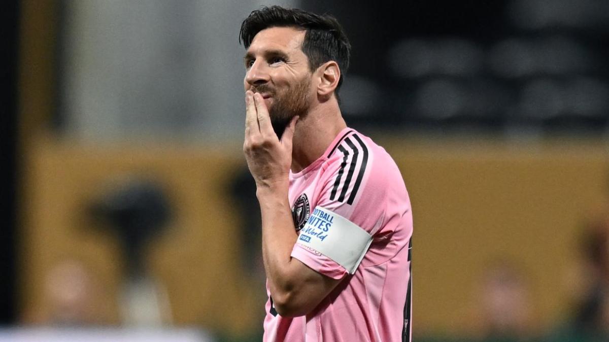 Messi spaventa l'Argentina: problema muscolare alla coscia