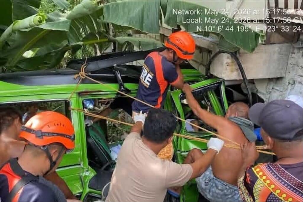 2 dead as multicab with failing brakes crashes into house in Barili