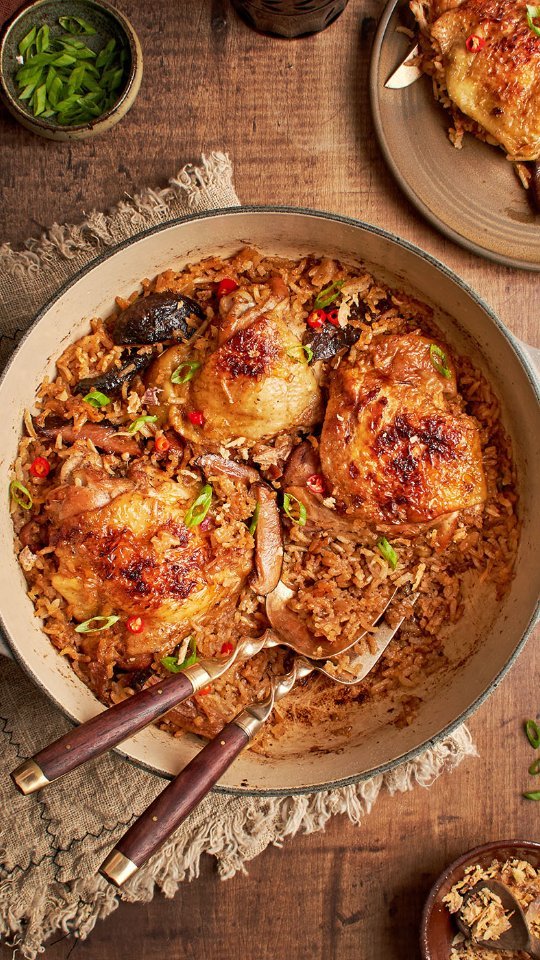 One-pot lemongrass chicken & rice fragrant flavor-packed meal