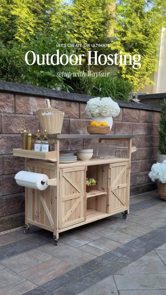 The outdoor grilling cart that upgraded this backyard instantly