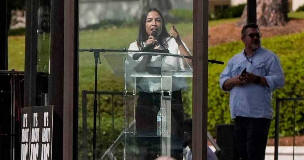 AOC demands New Yorkers 'pull up' to Alabama while speaking behind ...