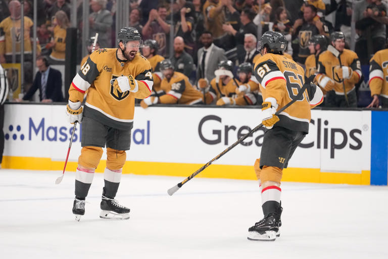 Hertl’s late winner caps Golden Knights’ wild 5-3 rally, giving them a ...