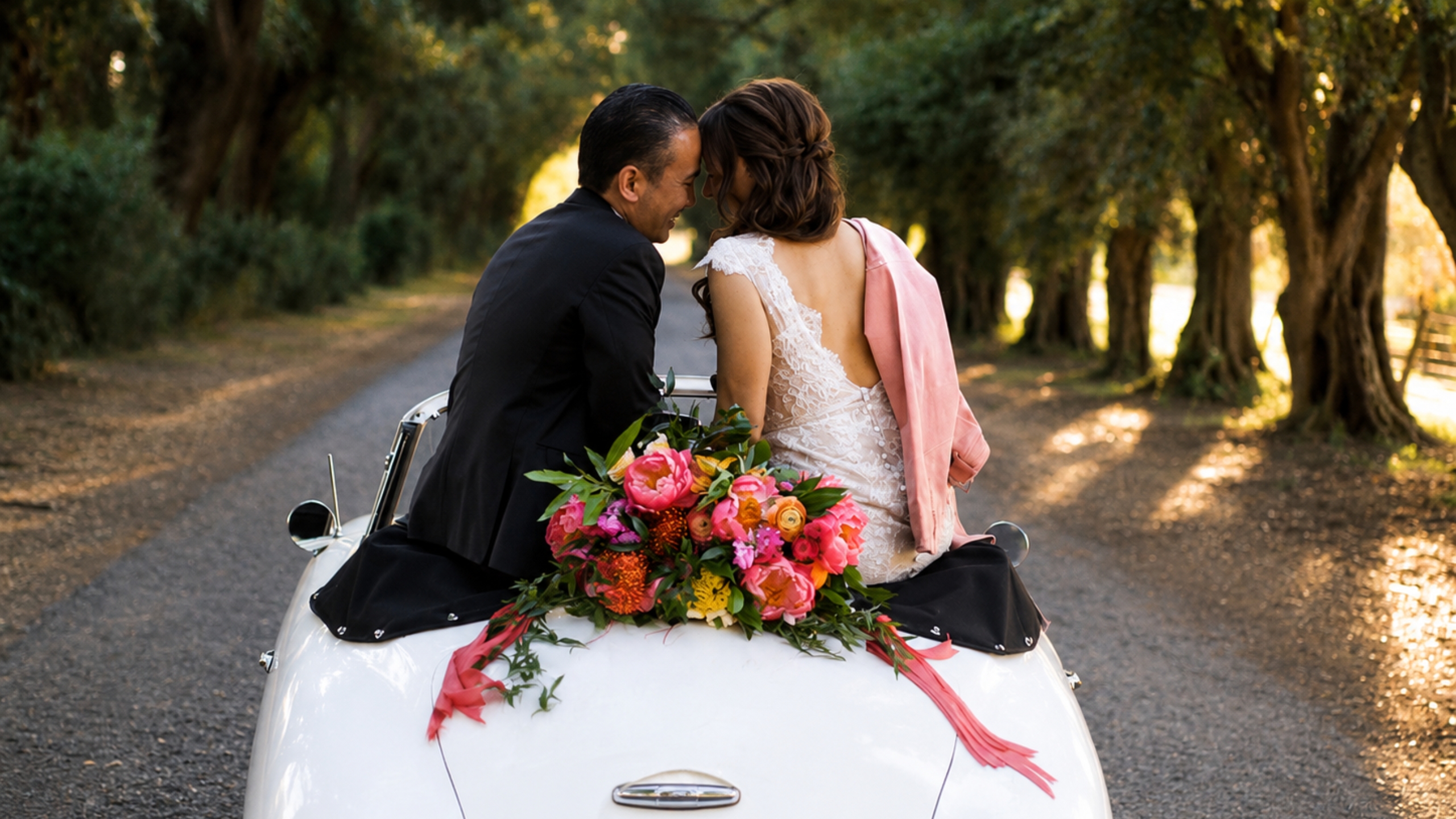 Bright wedding details add warmth to a California celebration