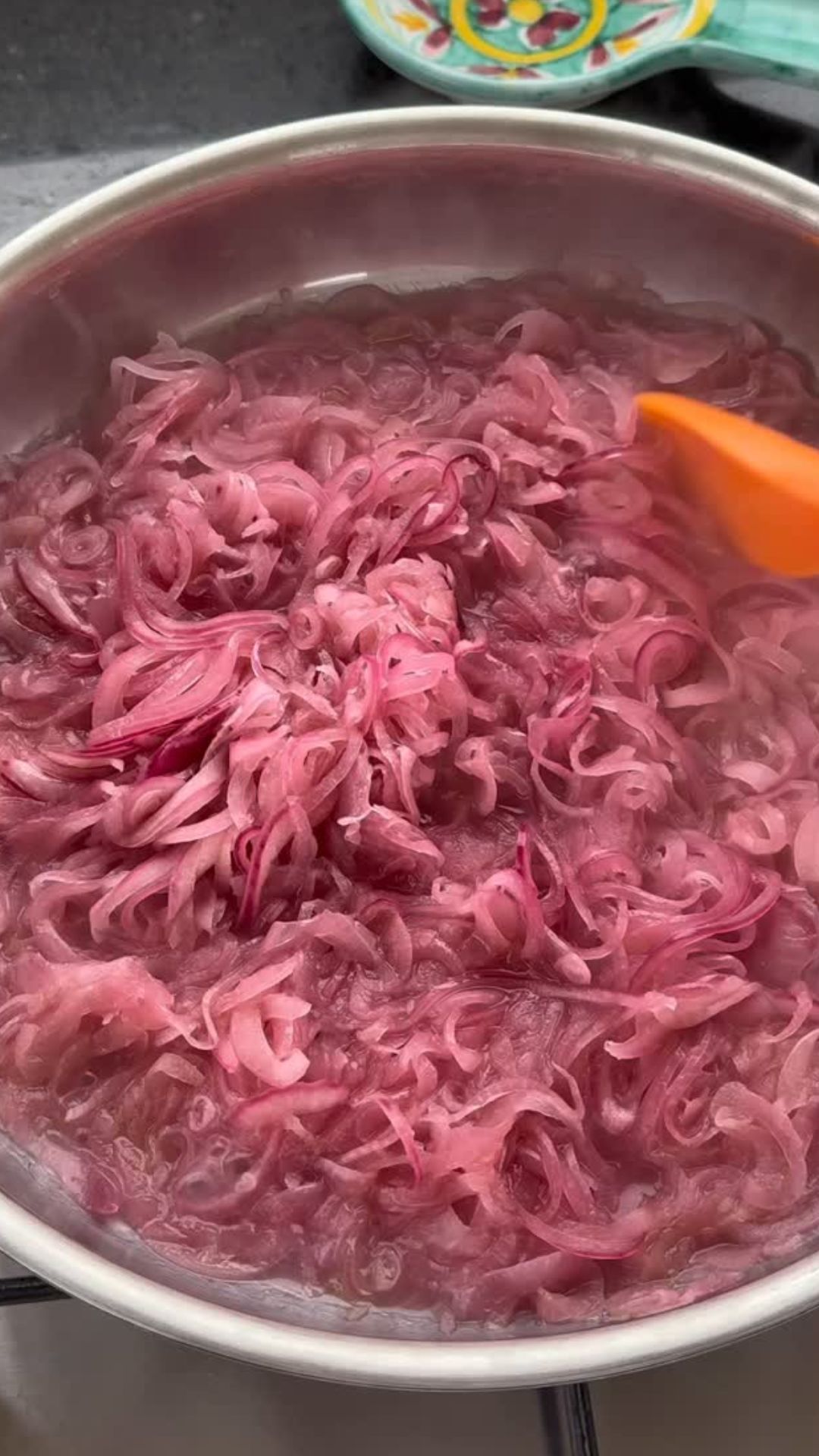 Come trasformare gli antipasti con cipolle caramellate e salsa tonnata