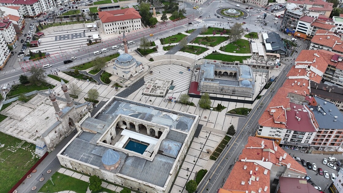 755 yıllık Buruciye Medresesi restorasyonla geleceğe taşınıyor