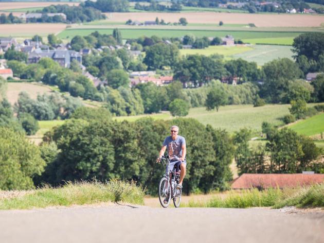 Direkt an NRW-Grenze: Radweg führt durch holländische „Berg“-Landschaft
