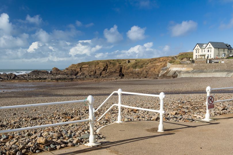 Man fell from cliff after family 'ashamed' of his homosexuality ...