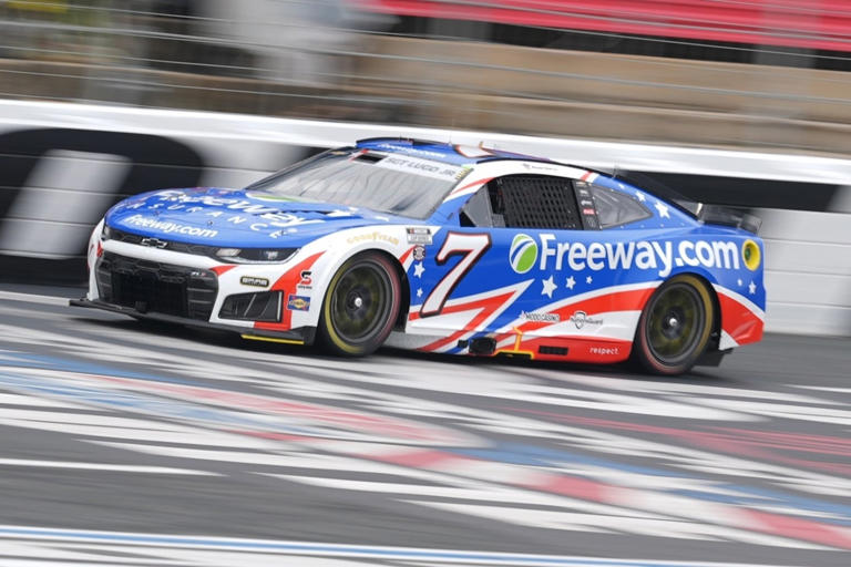 Daniel Suarez ends winless drought at rain-shortened Coca-Cola 600