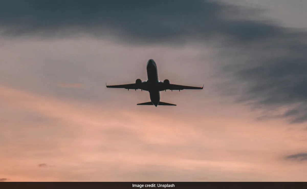 Jet2 pilot suffers heart attack at 30,000 ft, plane makes emergency ...