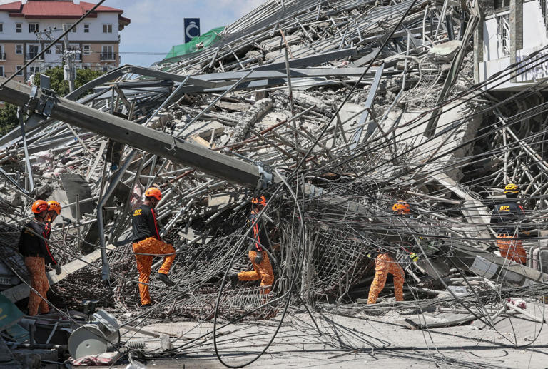 DILG probes cause of Angeles City building collapse