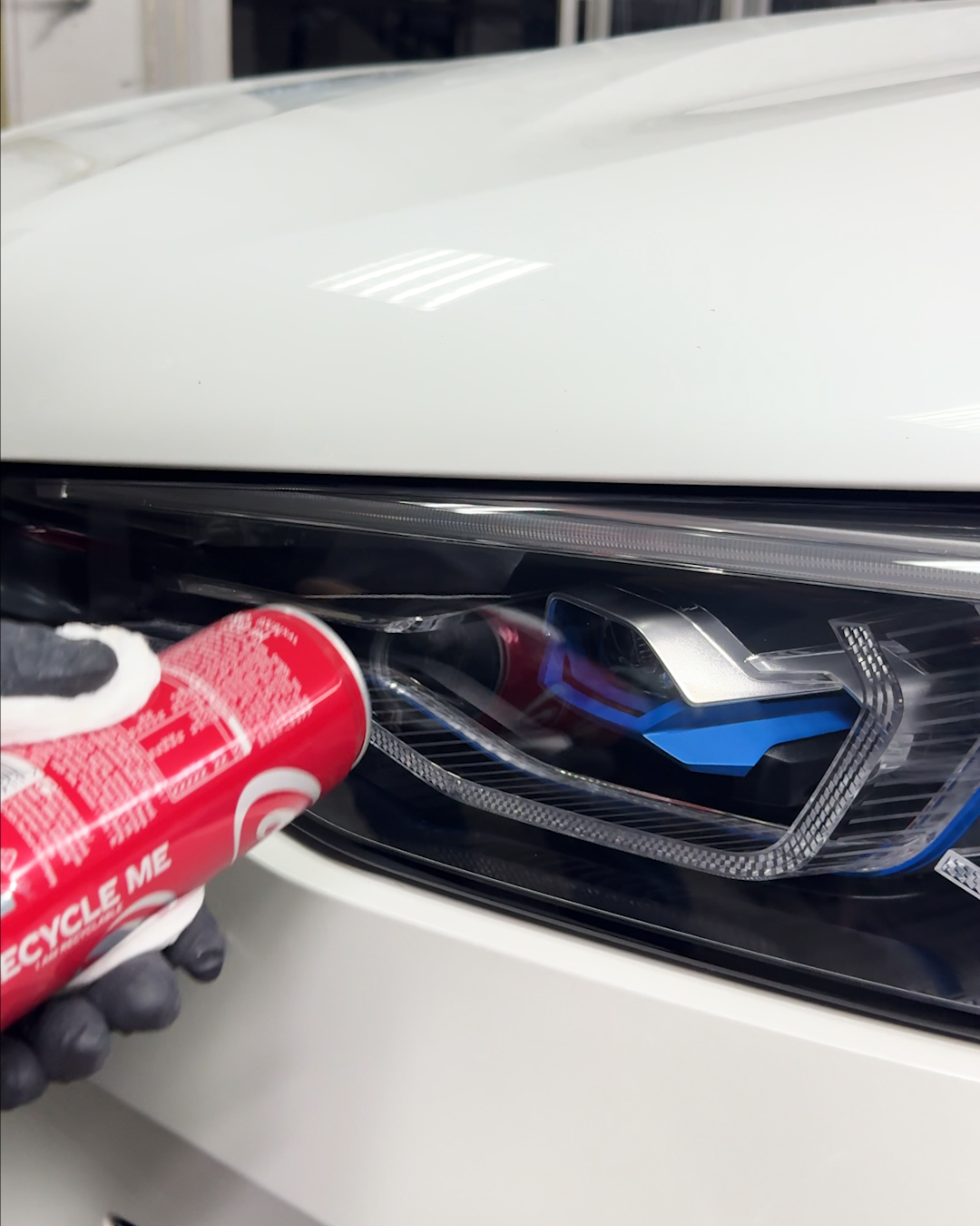 Cleaning headlights with soda? 🤯🚗