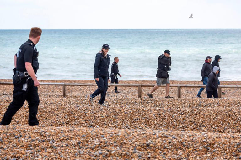 Women pulled from sea at Brighton beach 'aged between 20 and 30' as ...