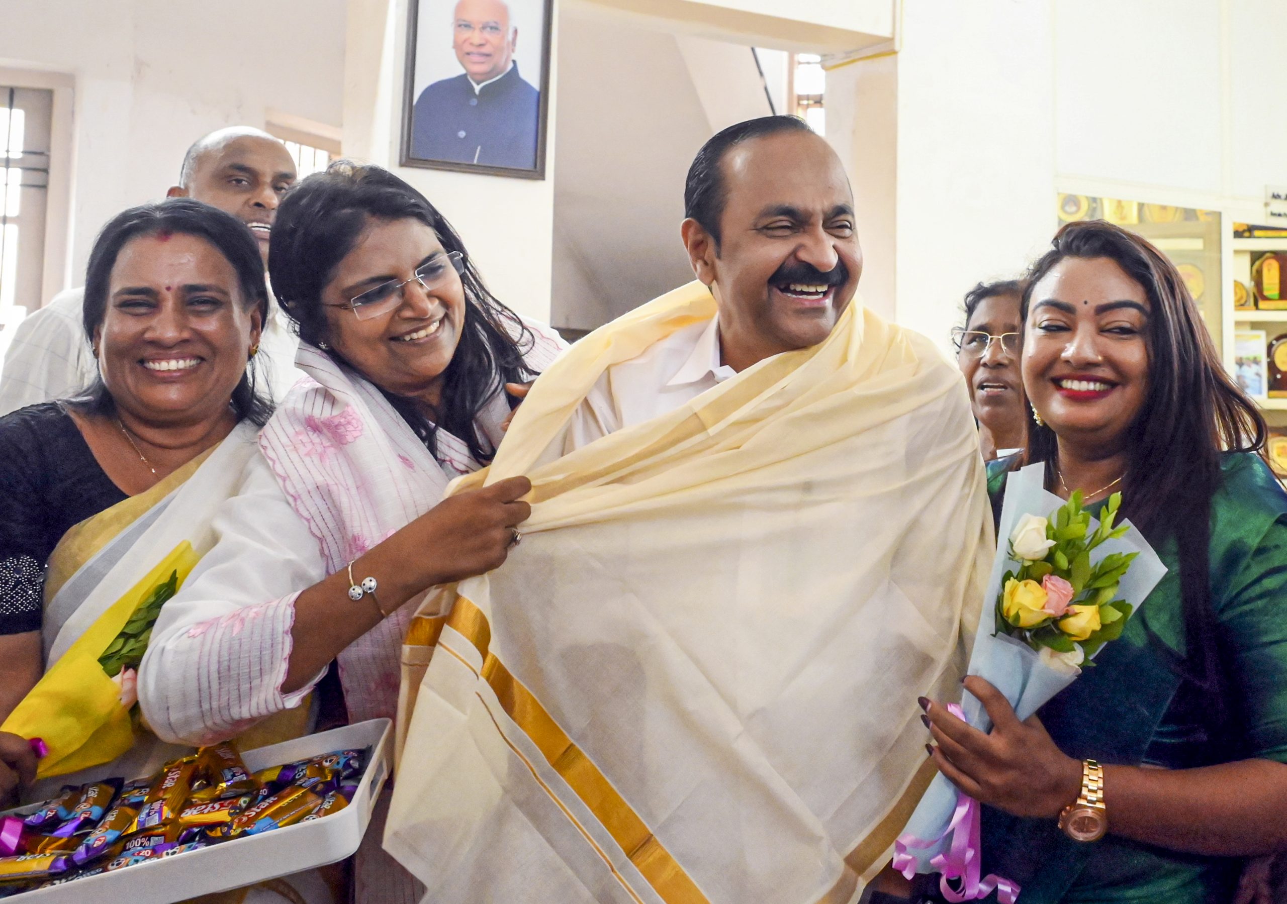 Congress picks VD Satheesan as Kerala chief minister after 10 days of ...