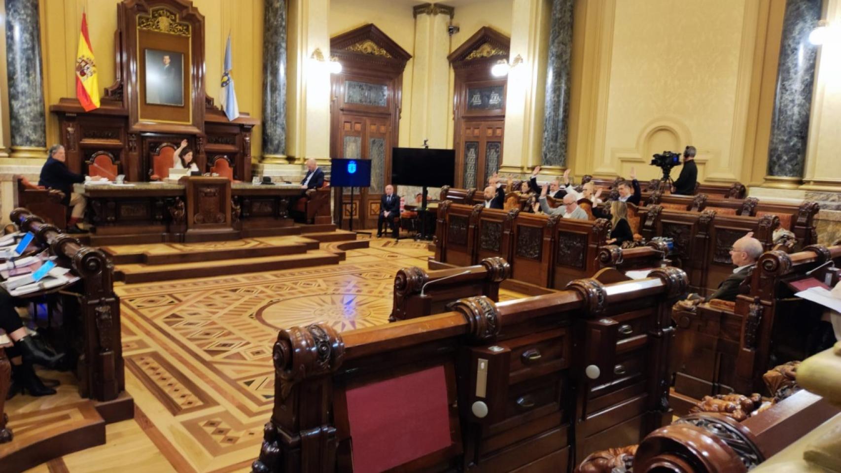 El pleno de A Coruña da luz verde a construir pisos en el Parque del ...