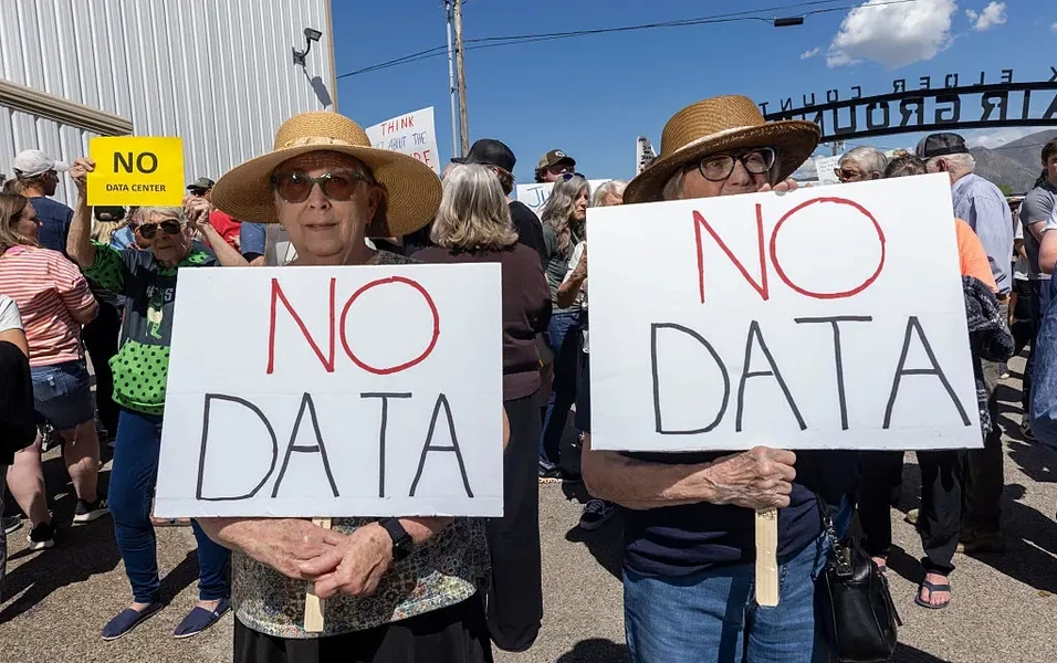 Utah Data Center Project Faces Protests And Phased Review