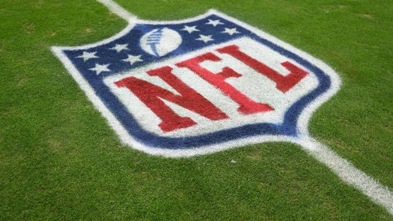Poll: Get ready for 2026 NFL schedule release day