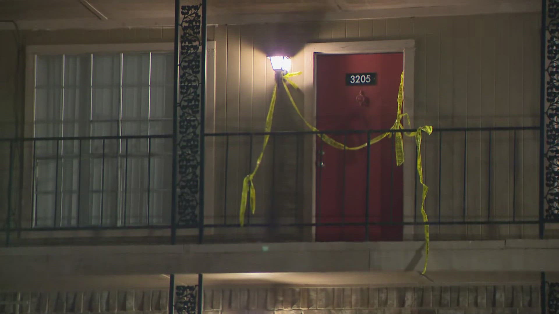 Woman accused in stabbing spree at southeast Houston apartment complex