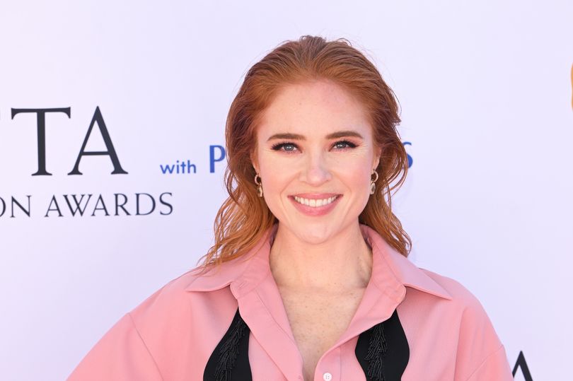 Angela Scanlon's marriage to 'stubborn' husband and how children ...