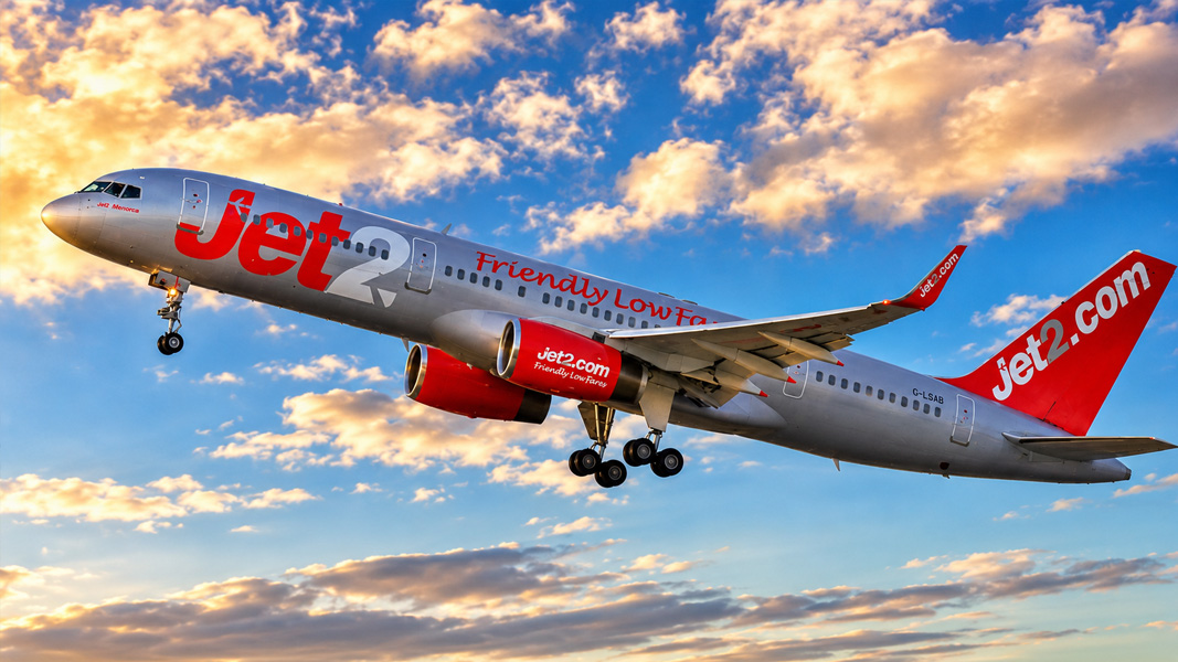 Powerful Boeing 757 takeoff caught on camera