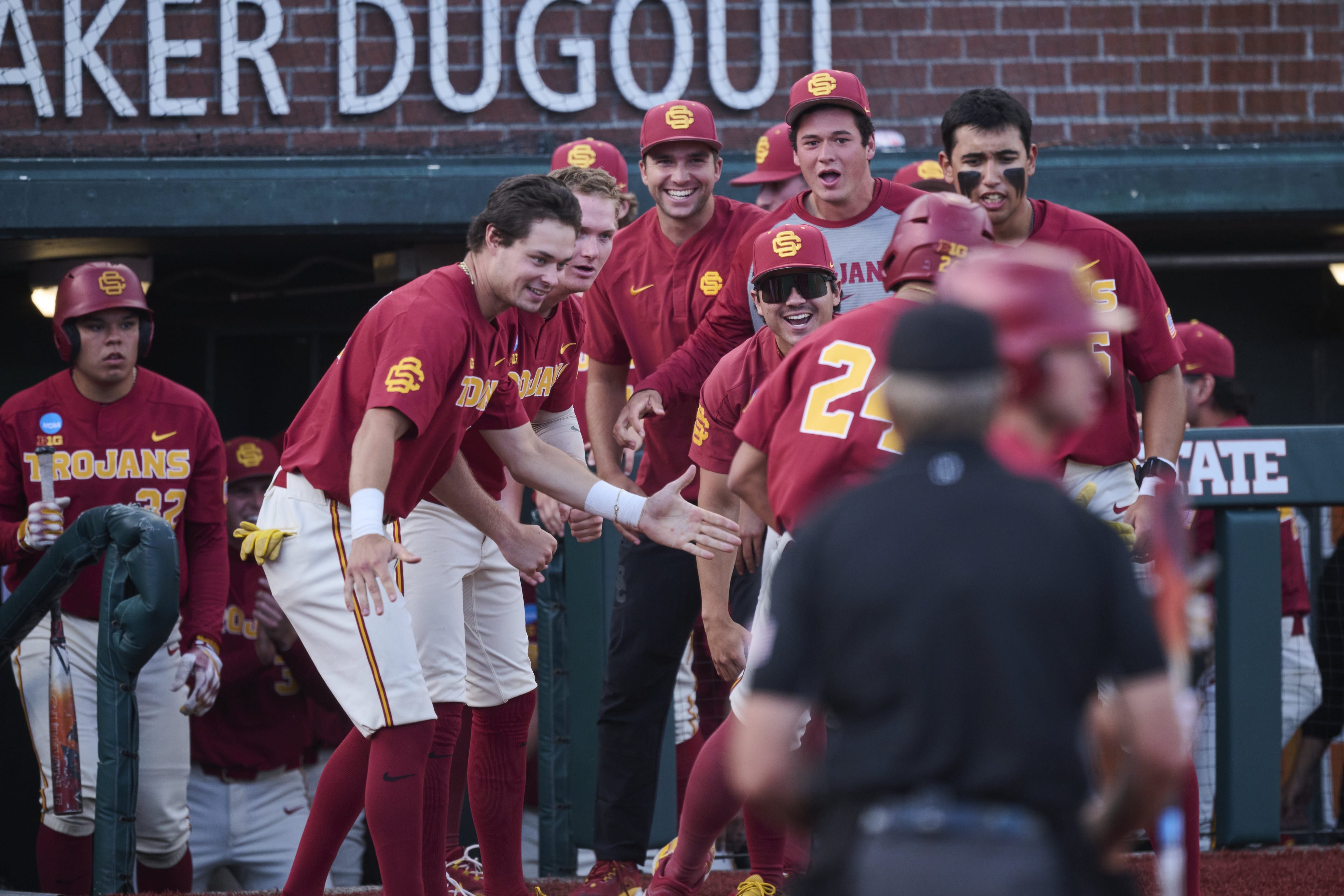 ESPN story discusses rise of USC baseball ace Mason Edwards