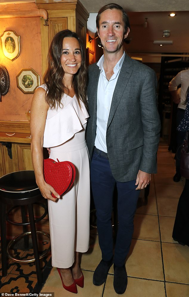 Pippa Middleton accused of 'using royal connection' to stop ramblers ...