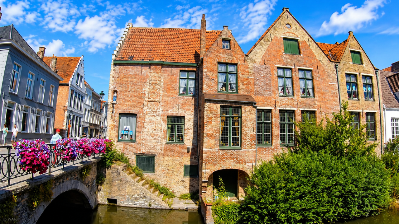 Tour a piedi di Bruges con vista su canali e ponti in 4K