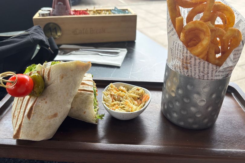 The fantastic Essex café next to a train station with the best chicken ...