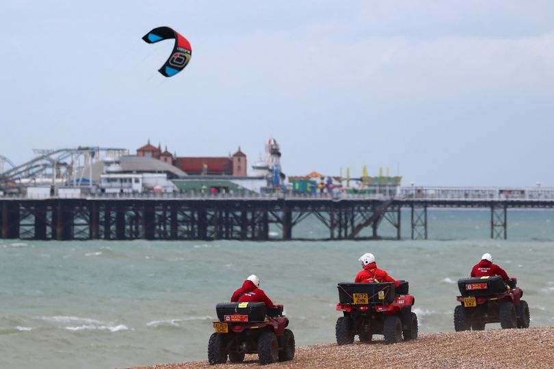 Women pulled from sea at Brighton beach 'aged between 20 and 30' as ...