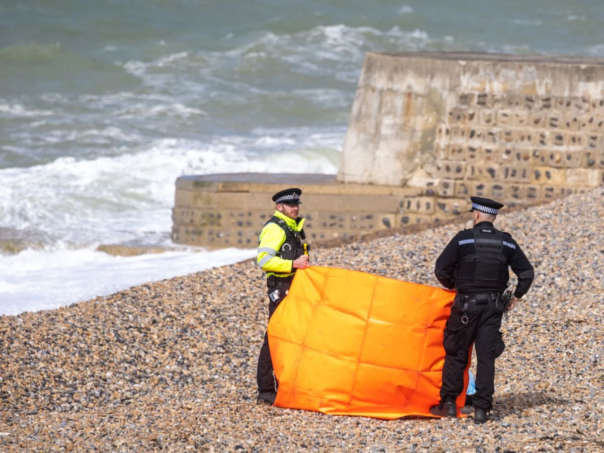 Brighton Beach tragedy update: Three young women found dead near ...