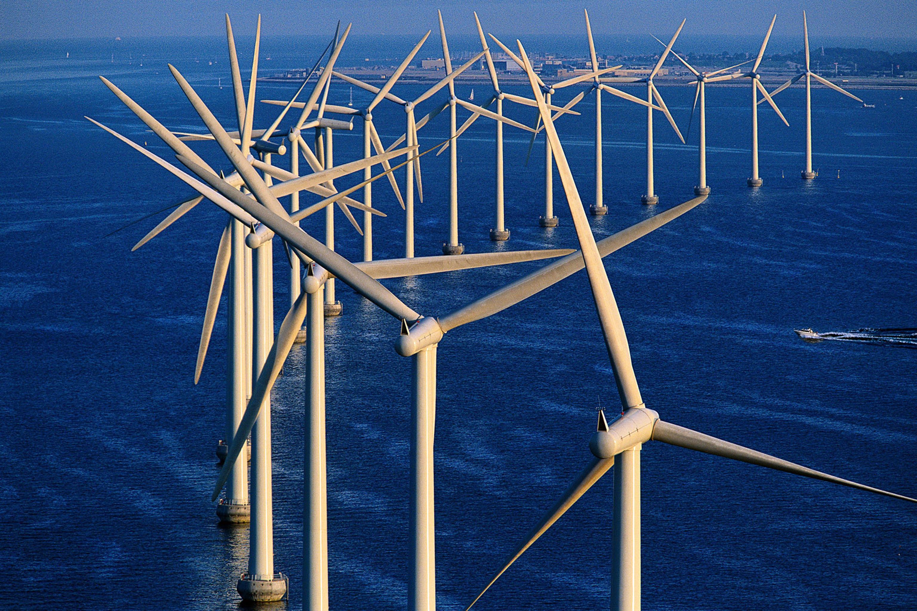 Pichetto, eolico offshore a Ravenna e Rimini non è cosi immediato