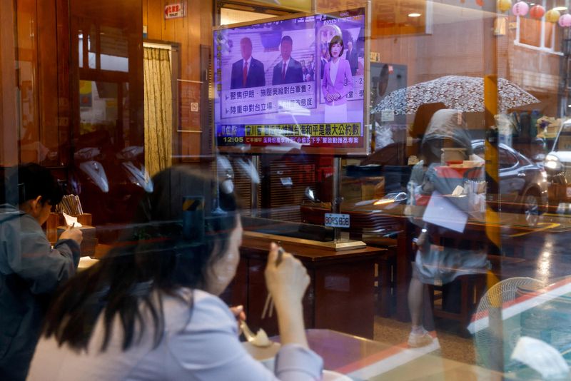 Taiwan: No surprises from Trump-Xi summit, China should end military ...
