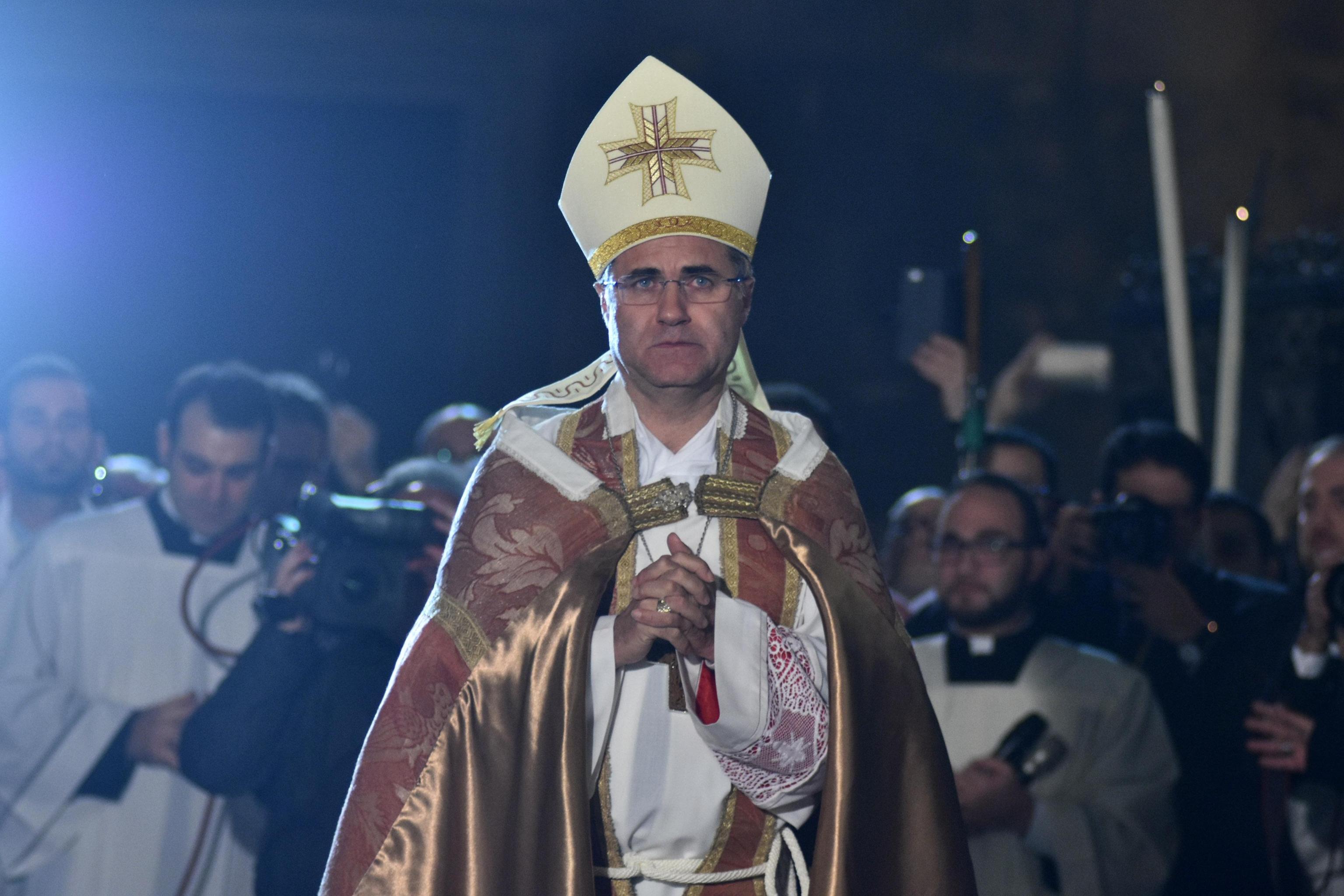 Arcivescovo Palermo sfida il racket, chi intimidisce nelle tenebre è un ...