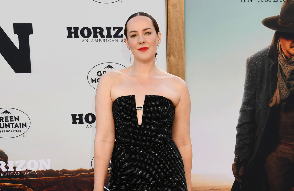 Jena Malone recalls 'stealing' a school bus while filming Saved!