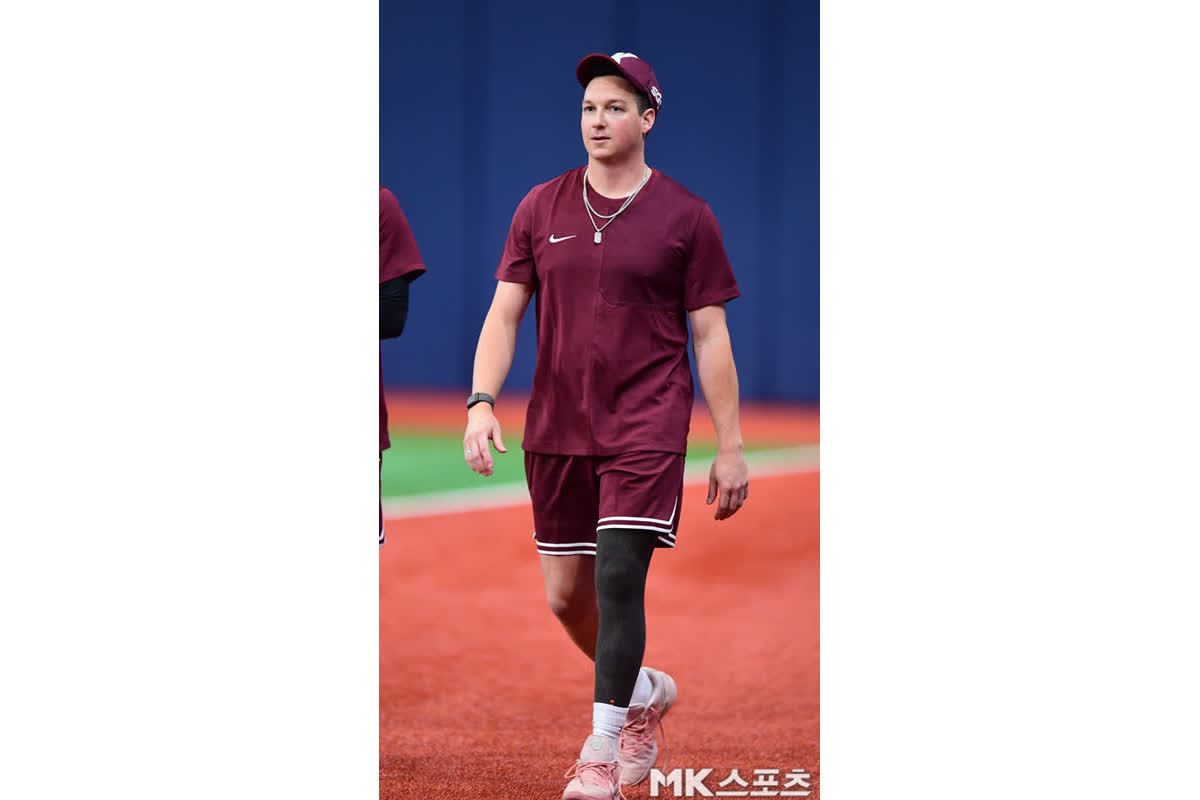 로젠버그 '몸 좀 풀어볼까요' [MK포토]