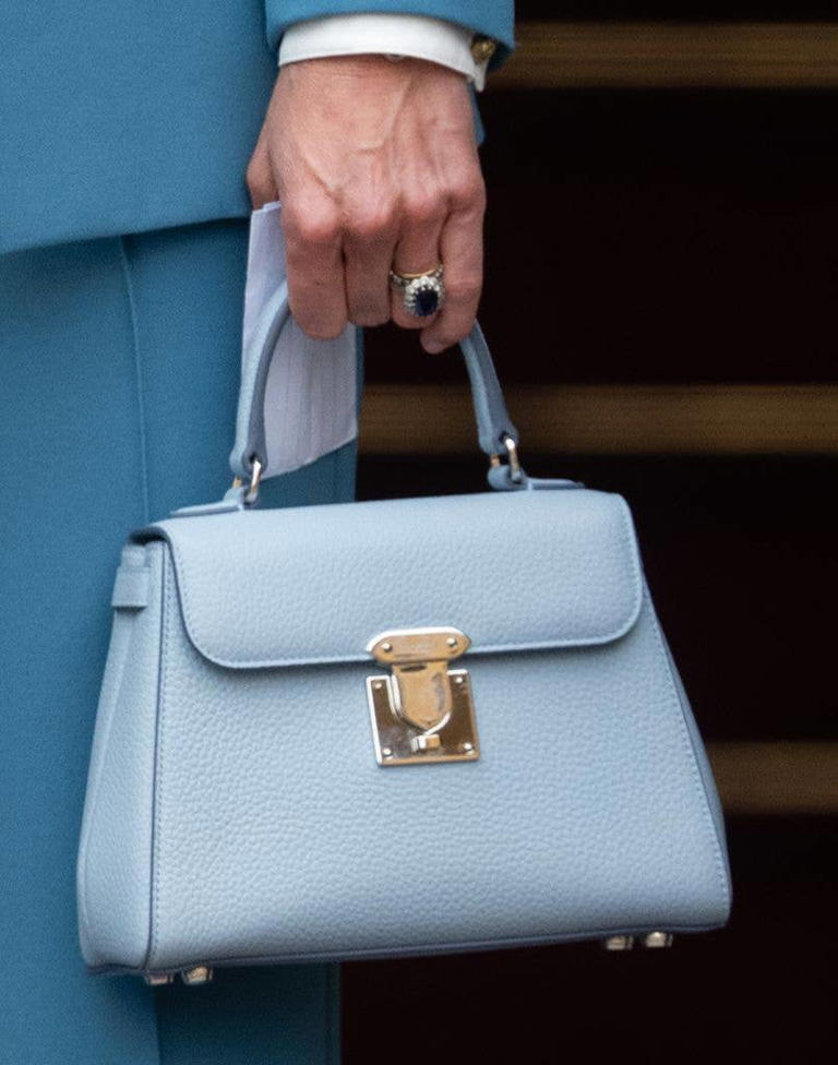 Did Princess Kate suffer the same faux pas Queen Camilla did 2 weeks ago?