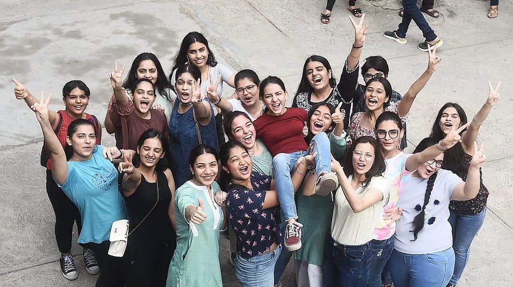 Girls continue to outshine boys in Telangana CBSE Class 12 results