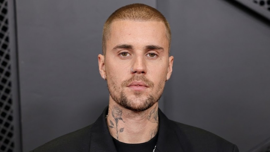 Justin Bieber had half his face paralyzed - then the tour debt started ...