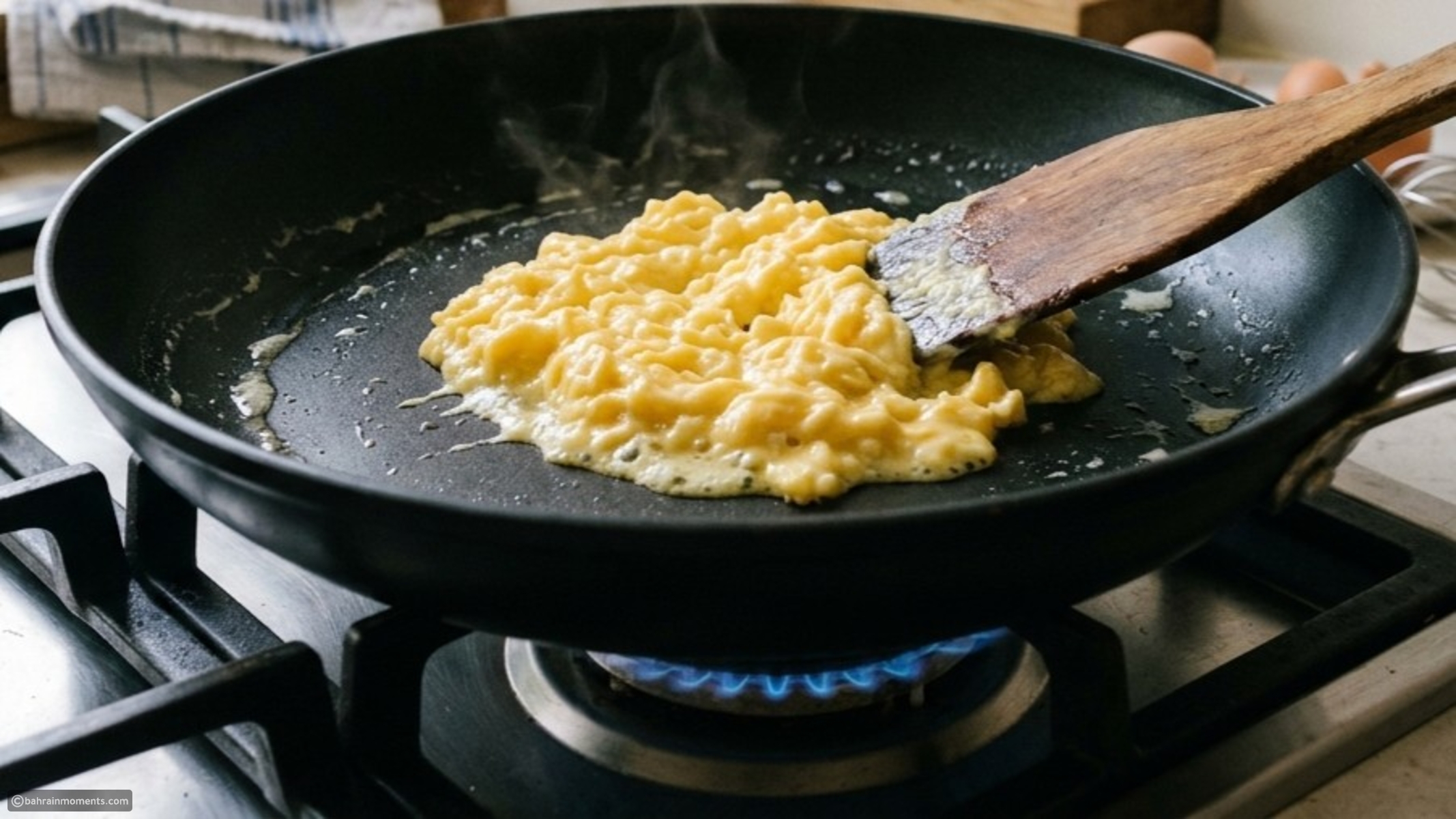 This 1-minute scrambled egg trick makes them so creamy and delicious