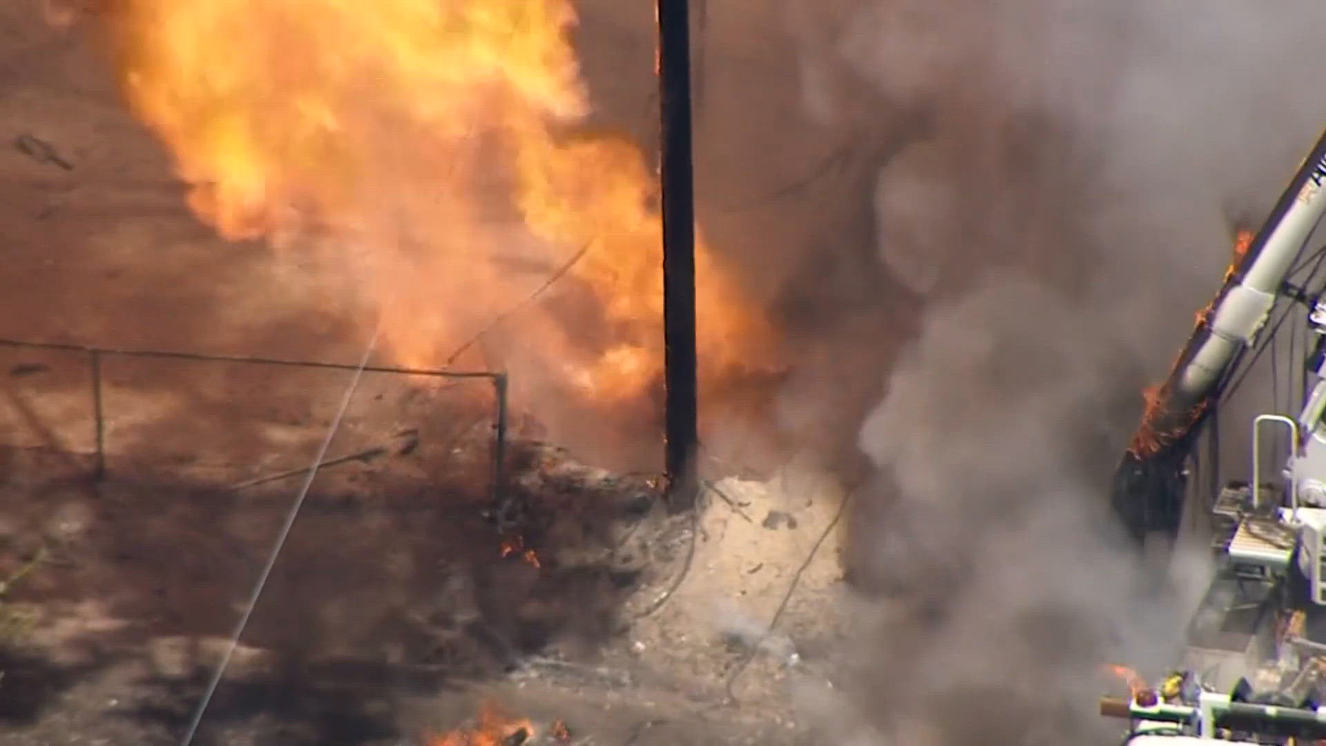 Major gas line breaks, causing huge flames to erupt from the ground
