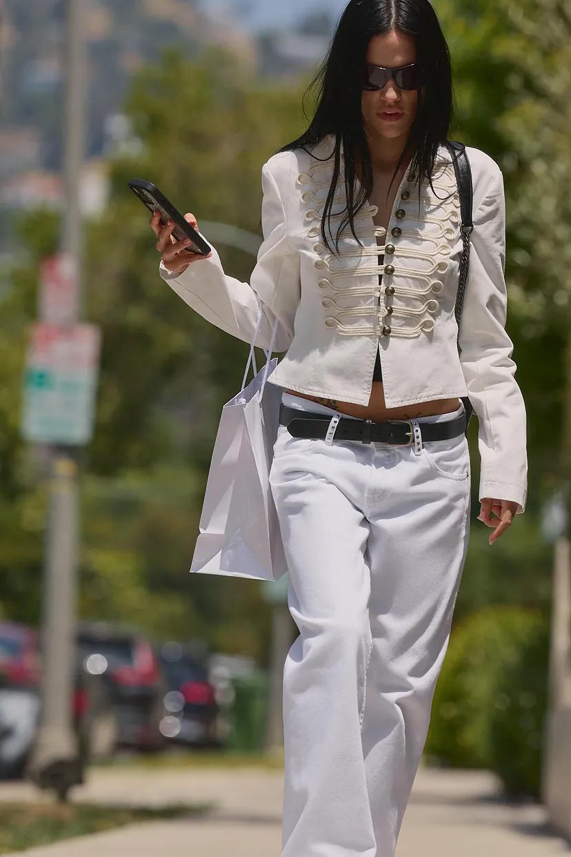 Go into Zara for some white trousers and leave in love with these 9 ...