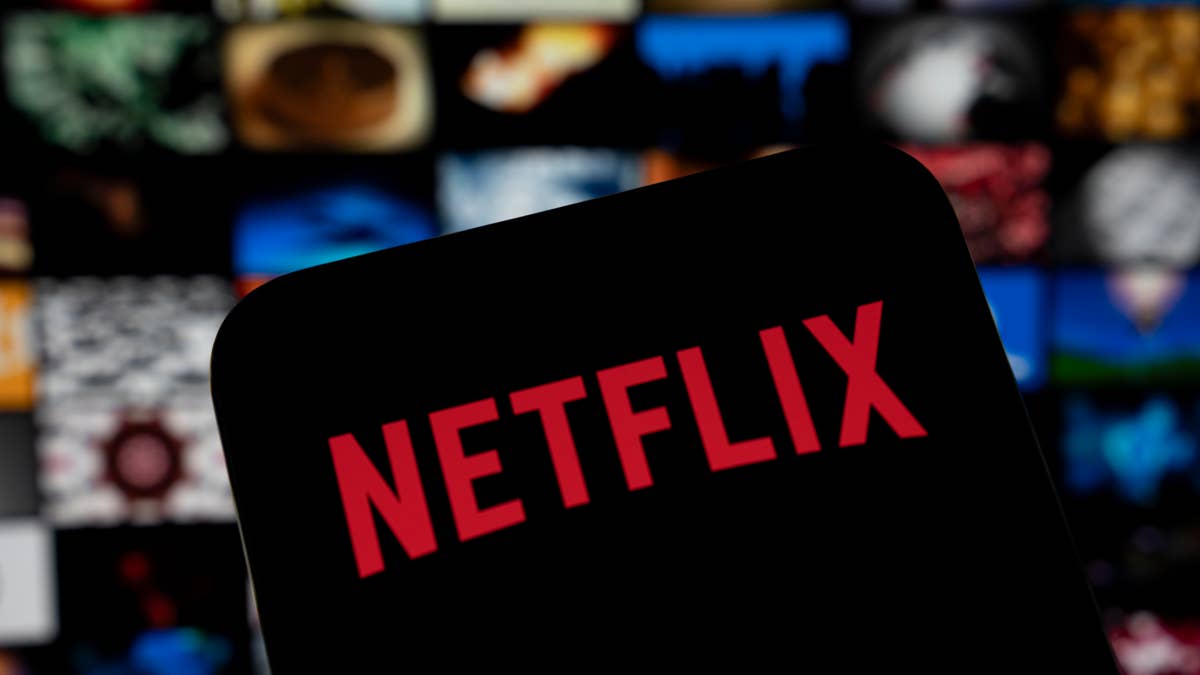 Netflix quietly renews beloved comedy 'Big Mistakes' just one month ...
